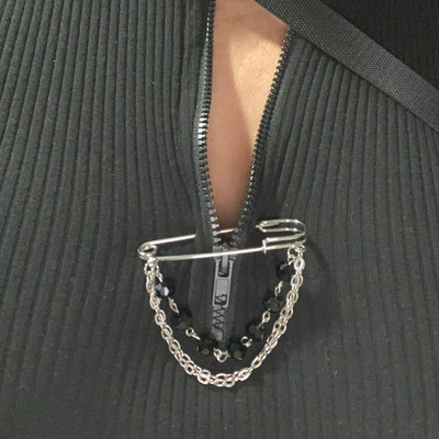 Green Four Leaf Clover Pin Brooch Created in Shiny Green Enamel Finish ...