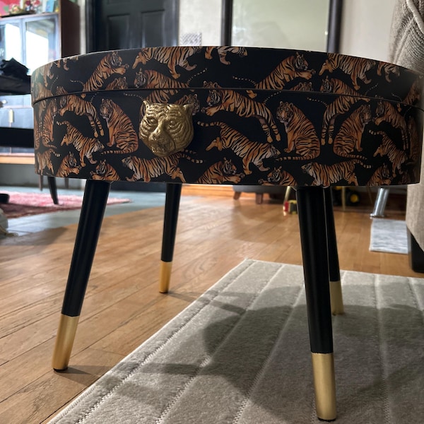 Round Leopard Print Small Coffee Table With Drawer in Grey Flamingo ...