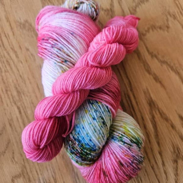 Toe Beans, Sock Club, 85/15 Superwash Merino/nylon Blend, 480 Meters ...