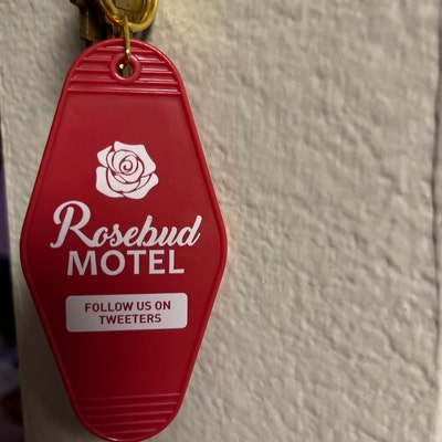 Dragonfly Inn Retro Motel Keychain Gift for Her Vintage Hotel Key Tag ...