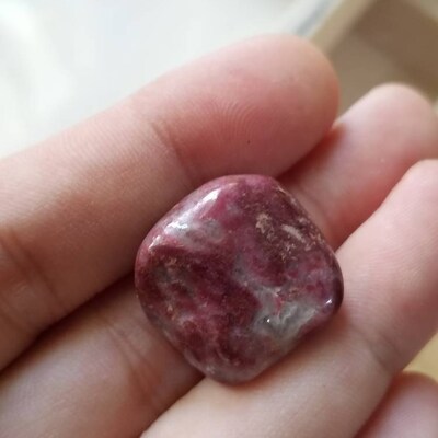 Thulite Rosalite Crystal Tumbled Stone Polished Stone - Etsy