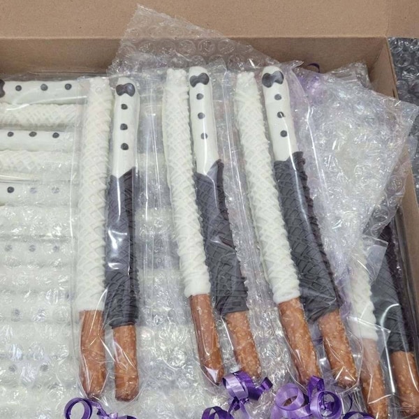 Wedding Pretzel Rods / Bride & Groom Wedding Favors / Chocolate Covered ...