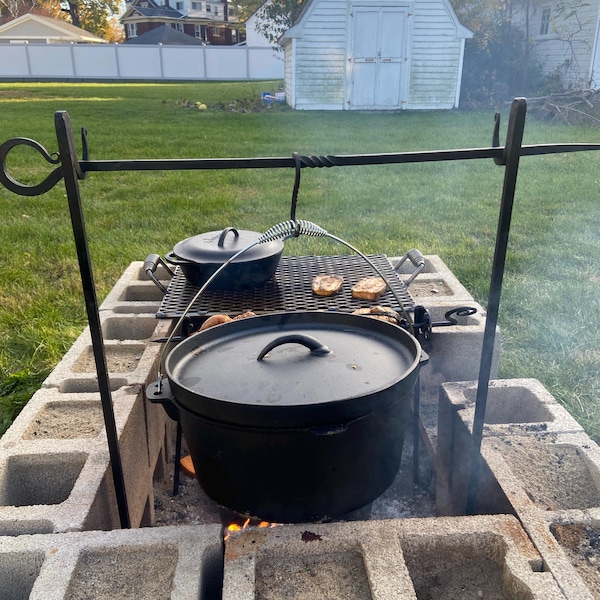 Textured Cast Iron Skillet Holder - Etsy