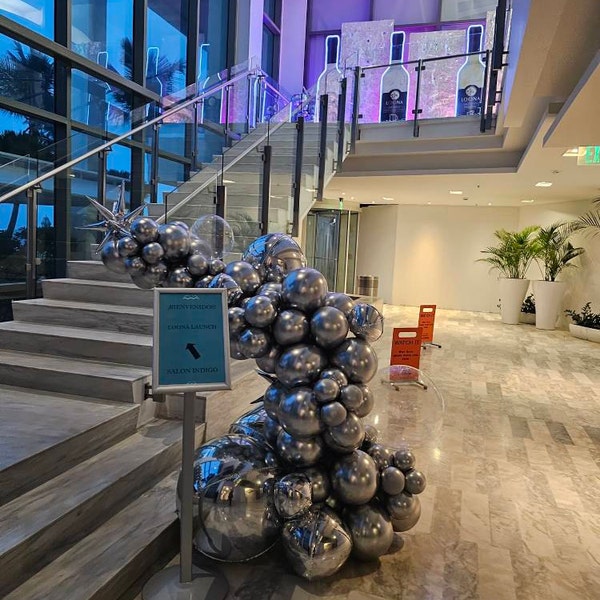 32" XXL Silver Orb Metallic Balloon - Etsy