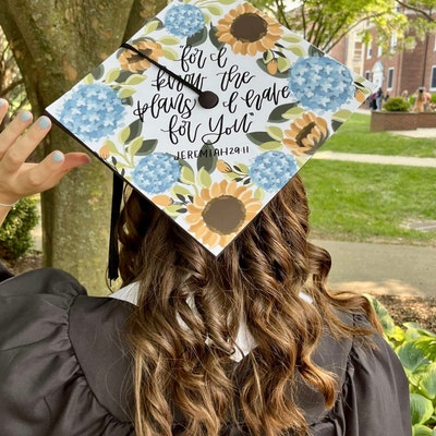 Customizable Floral Grad Cap Decoration Self-adhesive Hydrangeas and ...