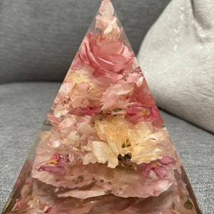 Custom Memorial Pyramid, Custom Cremation Ash Resin Pyramid, Cremation ...