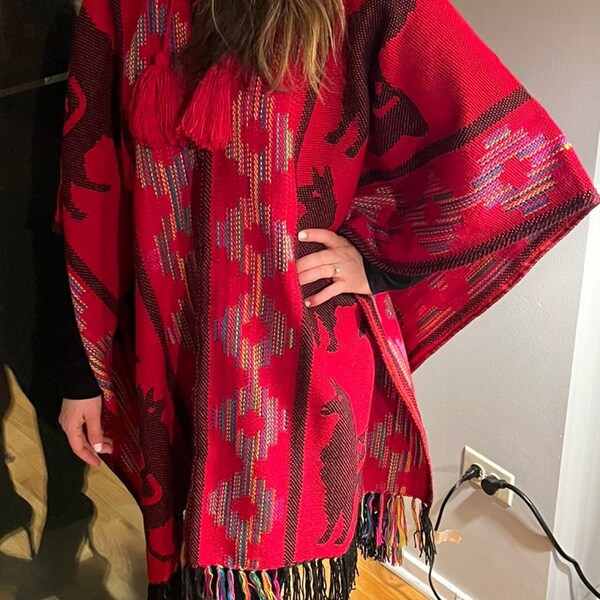 Hooded Alpaca Wool Poncho With a Traditional Design From Peru / Unisex ...