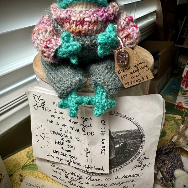 Cute Knit Frog With Sweater - Rainbow Stripey Sweater - Dot Pebbles ...