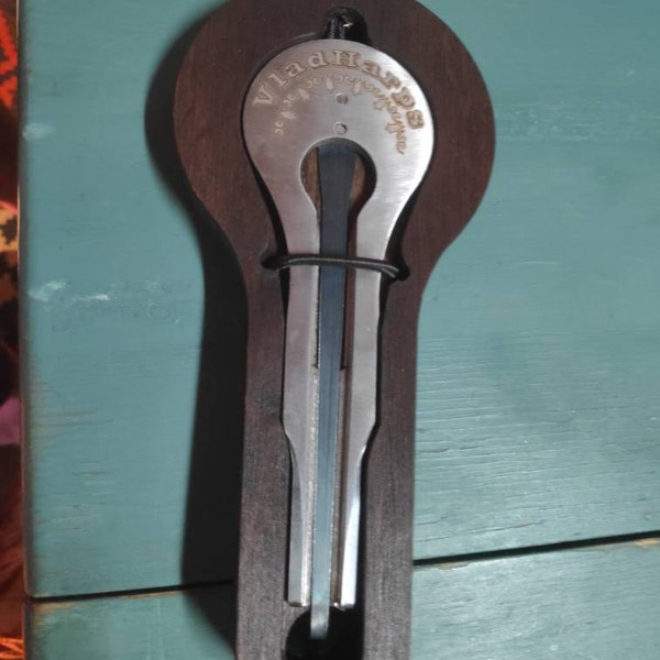 BASS CEDAR Native American Flute source Hand Made Very Deep Sound Sound ...