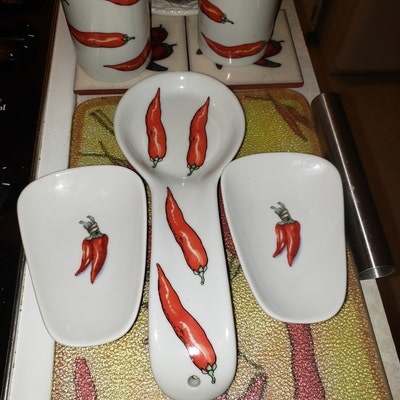 Ceramic Spoon Rest With Chili Pepper Bunch 5 Long and 3 1/2 Inches Wide ...