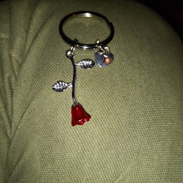Red Rose Keychain SMALL Rose Charm Keychain Keyring Girlfriend Keychain ...