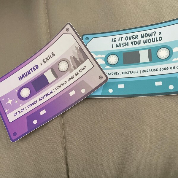 Cute Chibi Taylor Two Toned, Tour Outfit, Pop Star, Concert Performer ...