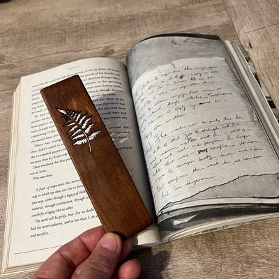 Burl Comfort Bird With Live Edge Tail - Etsy