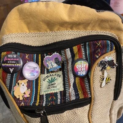 Crayon Set Enamel Pin, Retro Pin, Hard Enamel Pin, Crayon Art, Gift for ...