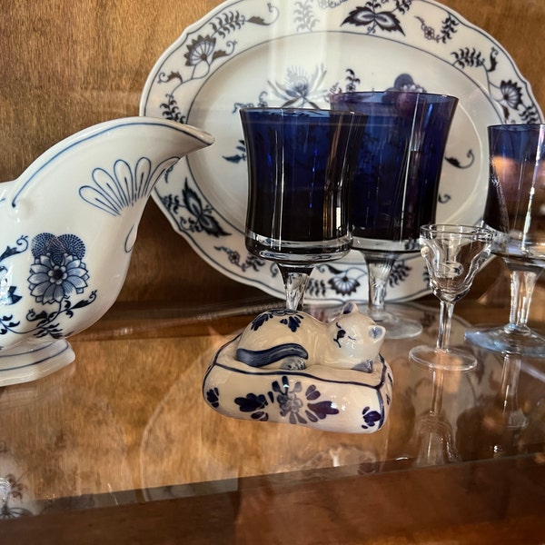 Holly Hobbie® "kind Heart" Cat Miniature Pewter Figurine by WWA Inc ...