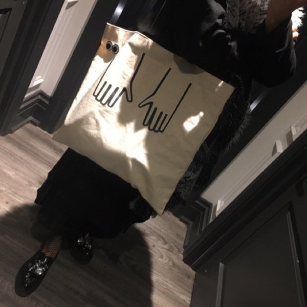 Hands Clock – Funny Minimal Sweep Motion Clock With Hands for Numbers ...