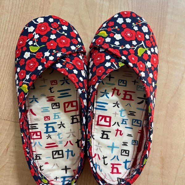 Quilted Wrap & Roll Slippers Sewing Pattern: Ladies Sizes (instant ...