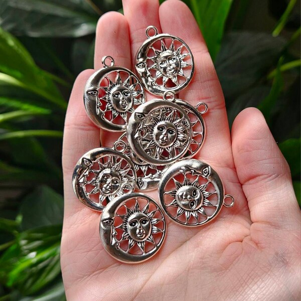 Clearance! 30PCS Different Colorful Charm Pendant Set Collection, Cloth ...