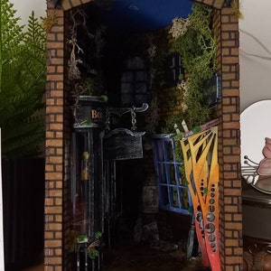 Hobbit / LOTR Themed Book Nook Shelf Insert DIY Alley Book Nook Kit ...