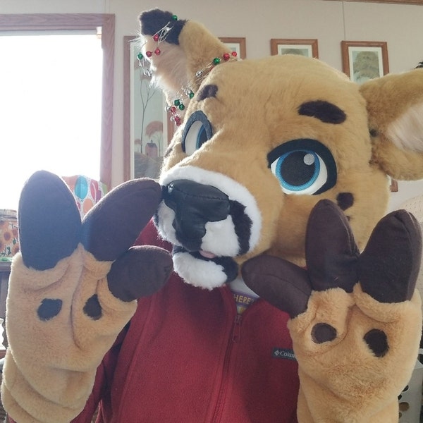 Custom Fursuit Hooves Hand Paws: Furry Gloves / Mittens - Etsy