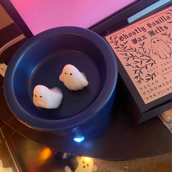 Ghostly Vanilla Soy Wax Melts - Gothic Wax Melts, Ghost, Ghosts, Witchy ...