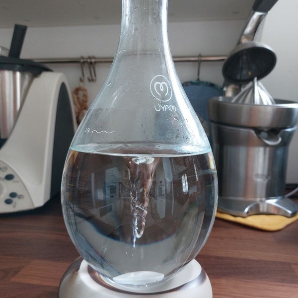MAYU Swirl Structured Water Pitcher With Innovative Vortex Technology ...