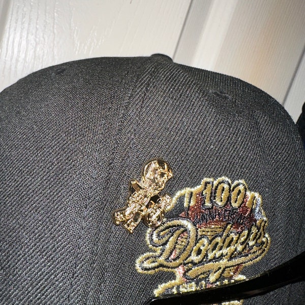 RR Soft Enamel Pin (gold) for (hats, Bags, Vest, Jackets, Beanies ...