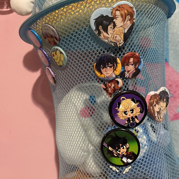 Anime Heart-shaped Pinback Button - Etsy