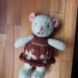 Toy Knitting Pattern for a Small Mouse With Removable Clothes 7 Inches ...