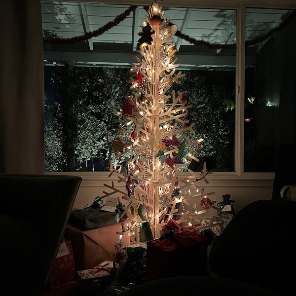 Minimalist Sustainable Christmas Tree, Modern Wooden Christmas Tree ...