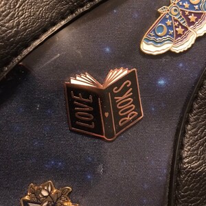 Love Books Enamel Pin Rose Gold and Black Enamel Pin Fun - Etsy UK