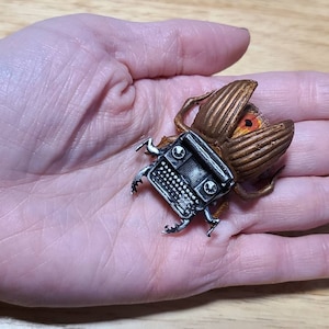 Fan Designed the Expanse Amos Oni Cosplay Pin - Etsy