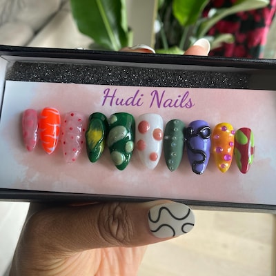 Pink Shell Press on Nails With Unique 3D Gel and Elegant Gemstones ...