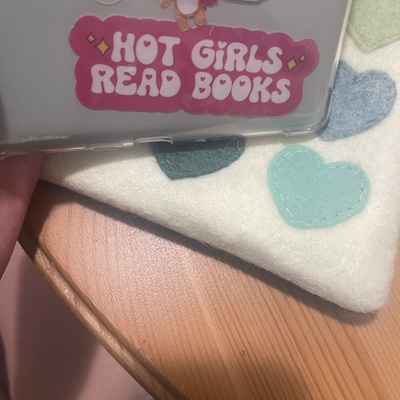 Hot Girls Read Books Sticker // Holographic Waterproof Kindle - Etsy