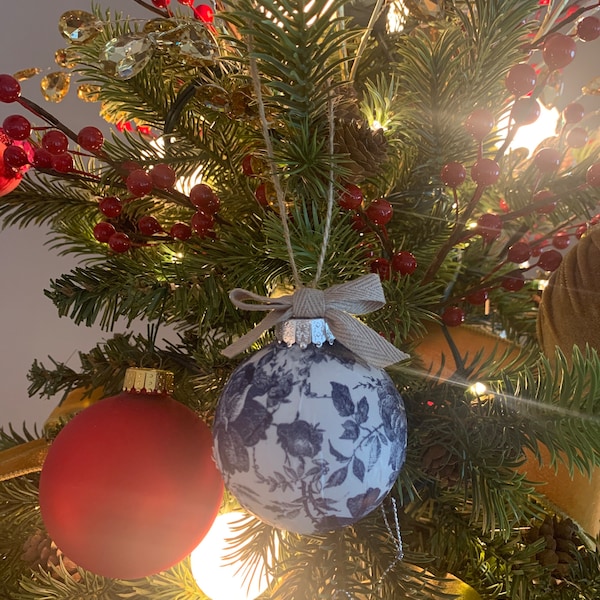 Sets of Victorian Christmas Ornaments Handmade, Blue & White Christmas ...