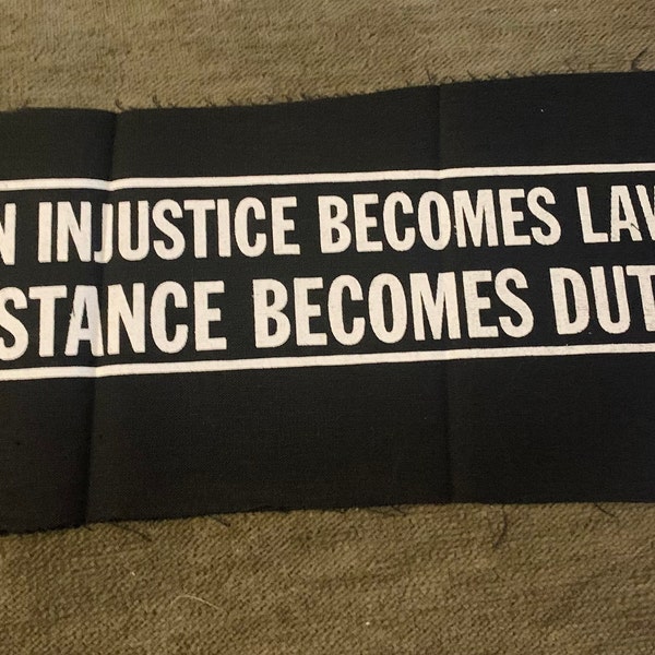 INJUSTICE LARGE PATCH Theres a Bunch of Words Here so Just Look at the ...