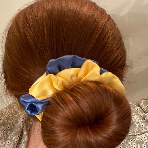 Large Navy Gingham Scrunchie With Scalloped Lace/ribbon Trim Navy Blue ...