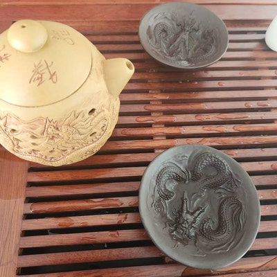 Resin Color-changing Tea Pet Couple Swan Sculpture / Tea Table ...