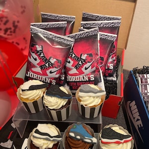 12 Michael Jordan Edible Cupcake Toppers Fondant Gumpaste - Etsy