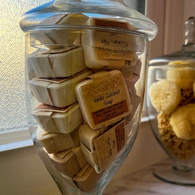 Miniature Bars of Natural Soaps 1oz, 10 Pack, Party Favors, Soap Bulk ...