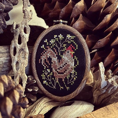 Farmhouse Cross Stitch Pattern, Hen, Chicken Cross Stitch, Floral ...