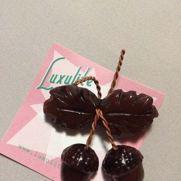 Mini Log Lady Brooch! Acorns 1940s 50s Bakelite Fakelite Style Novelty ...