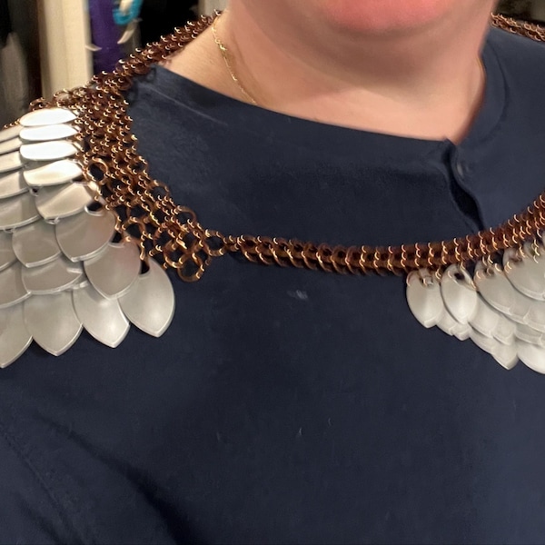 Pixi Chainmail Shoulder Armor With Fringe Scalemail Shoulder Armor With ...