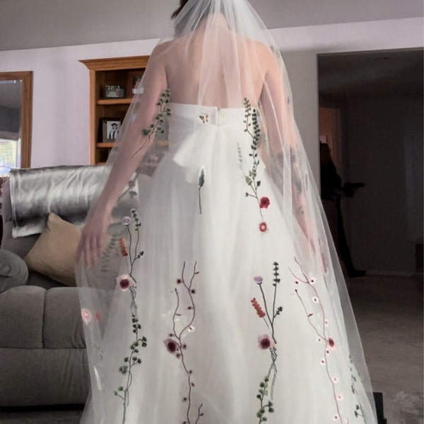 Embroidered Floral Wedding Veil: Multi-color Tulle, Boho Bridal Veil - Etsy