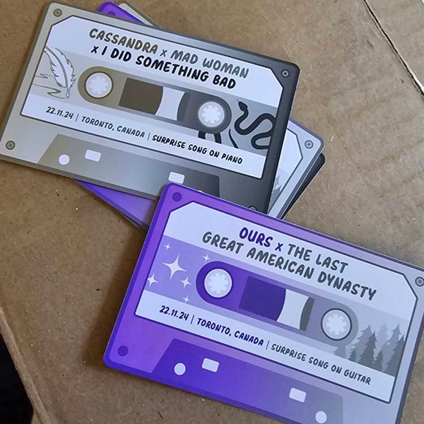 Cute Chibi Taylor Two Toned, Tour Outfit, Pop Star, Concert Performer ...