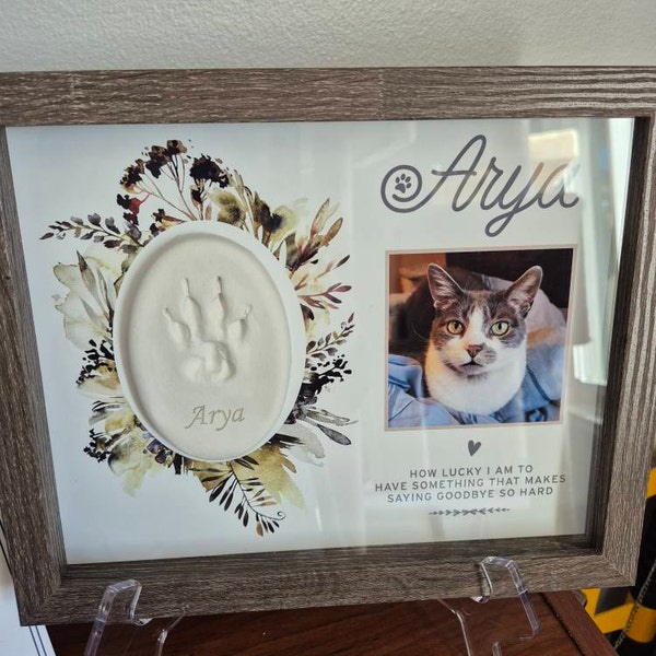 Paw Print Holder Pet Memorial, Clay Paw Print Display Shadow Box, Pet ...