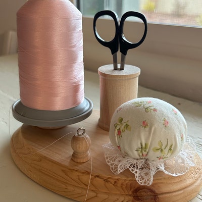 Single Thread Holder Red Floral, Seamstress Gift, Spool Holder With ...