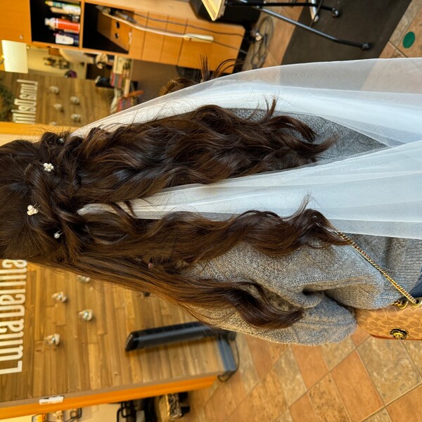 Scattered Flower Bud Hair Comb | Simple and Modern Wedding Accessories ...