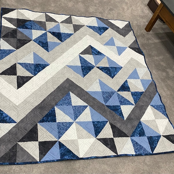 Pathways 2023 Queen Grey-blue Colourway Quilt Pattern, Contemporary ...