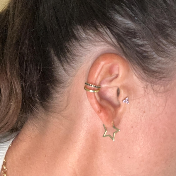 パヴェセッティングのジルコンをあしらったダブルバンドのコンクイヤーカフイヤリング - Etsy 日本